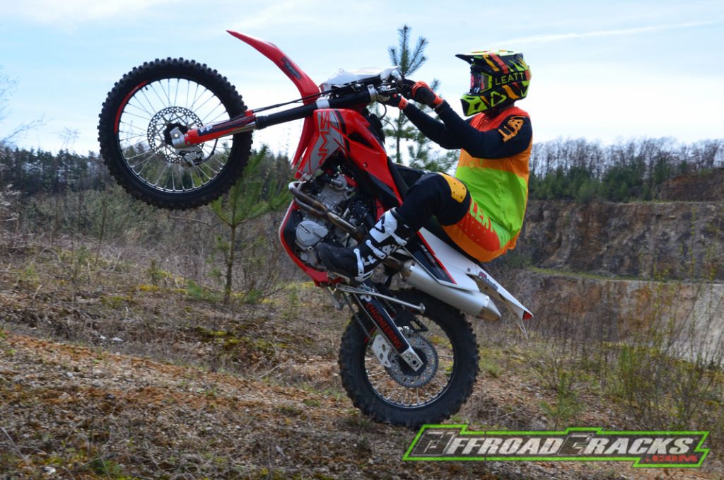 ENDURO TEST: SWM RS 500R – The POWER HOUSE / Der DONNERBOLZEN – Review ...
